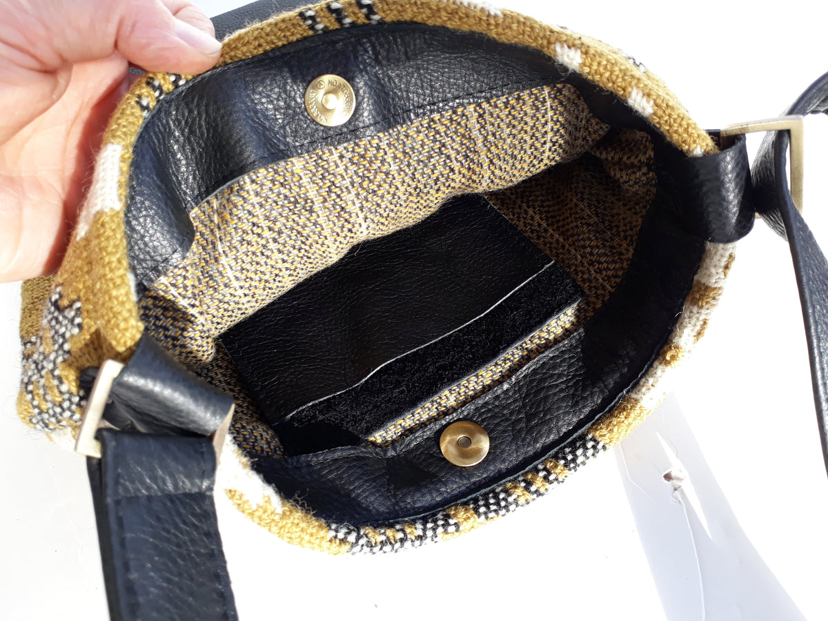 Leather & Welsh Wool Messenger - Mustard & Black – Coterie Leather
